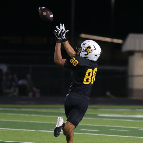 Dragons dominate Indians to begin district play | Sports | dailysentinel.com