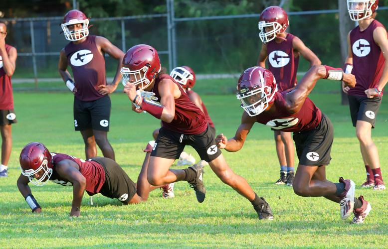 'Dogs begin work toward bigger things in '21 | Sports | dailysentinel.com