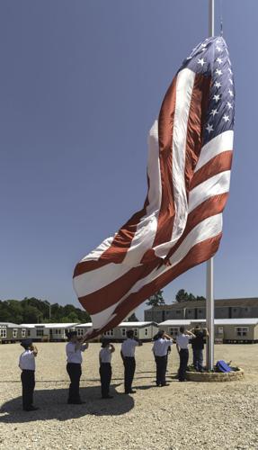 Giant flag, memorial honor veterans | Local News | dailysentinel.com