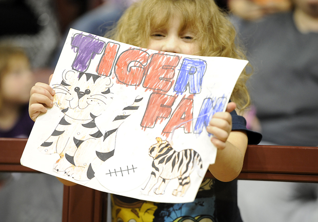 Week in Photos 12/11-17 | Photo Gallery | dailysentinel.com