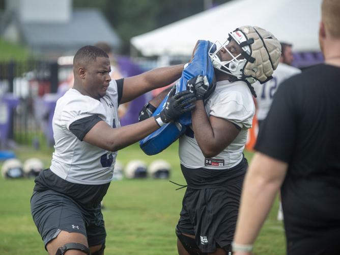 SFA begins football practice | Photo Gallery | dailysentinel.com
