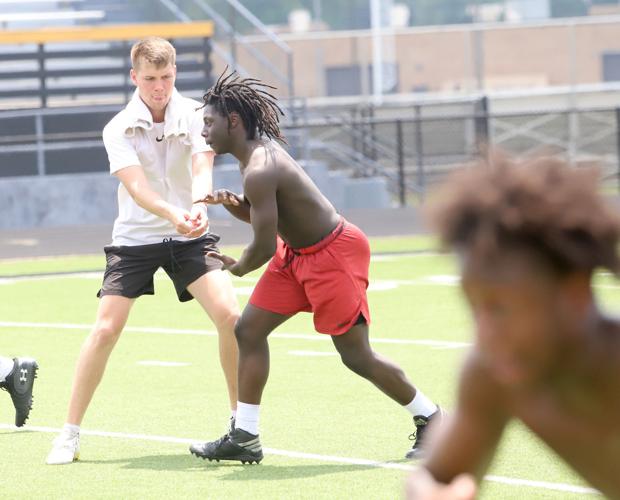 Dragons back on turf as team after long layoff | Sports | dailysentinel.com