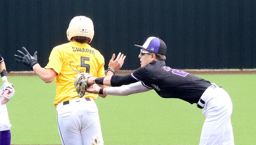 No. 5 Indians nose out 25th-ranked Yellowjackets, 3-2 | Sports ...