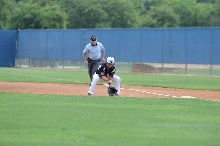 Pirates defeat Seahawks | | dailytimes.com