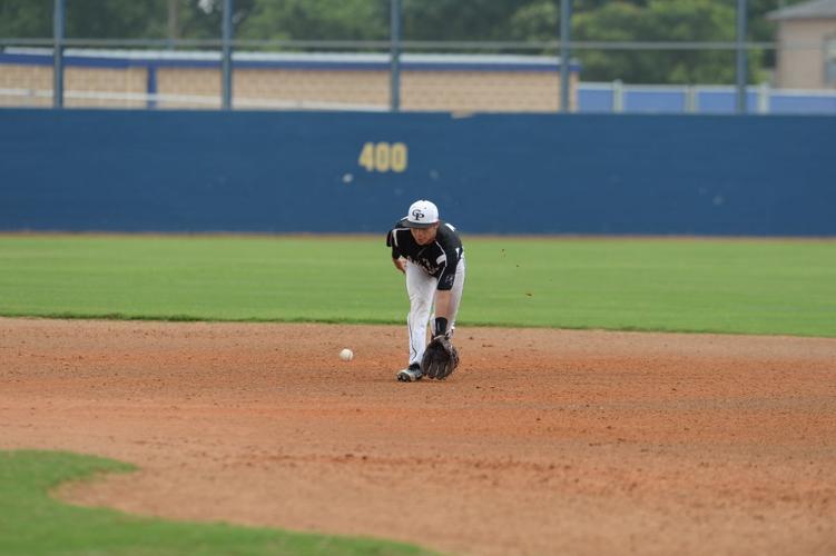 Pirates defeat Seahawks | | dailytimes.com