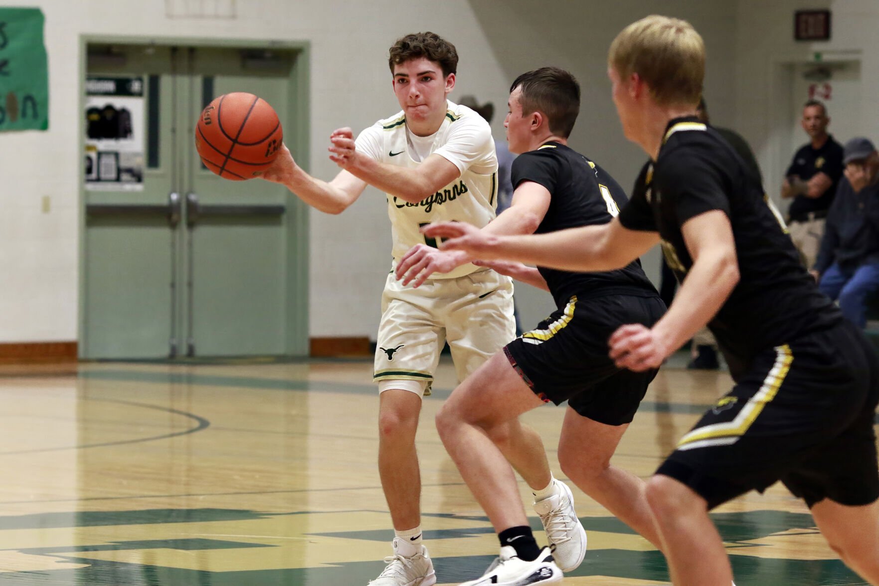 Longhorns win tight district game as Ladyhorns drop road contest to San ...