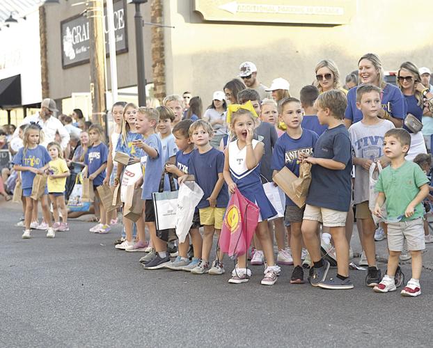 Tivy fans join the parade | News | dailytimes.com