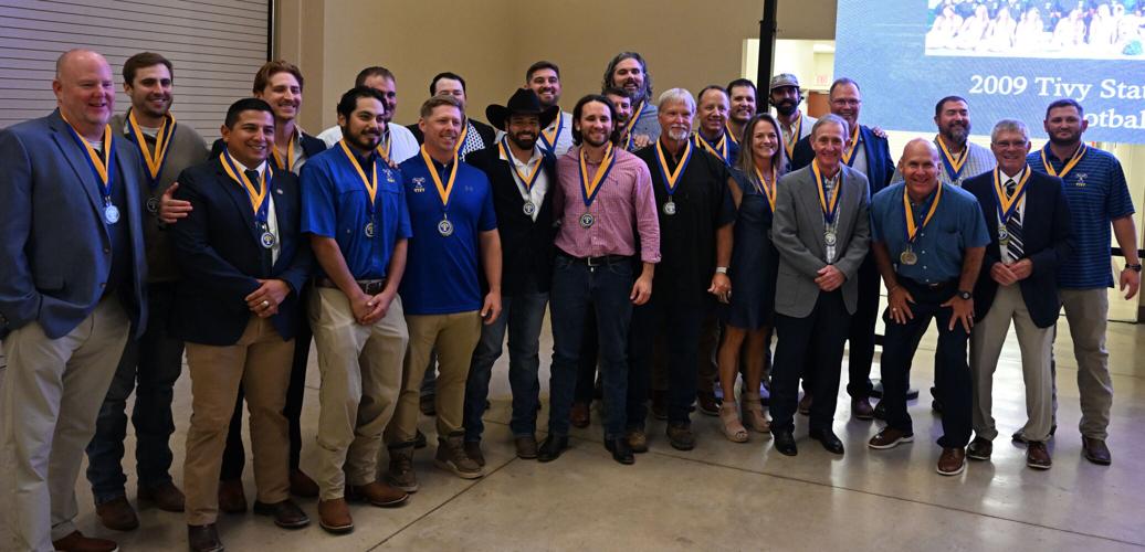 20th annual Tivy Hall of Fame inducts state finalist teams, trainer ...