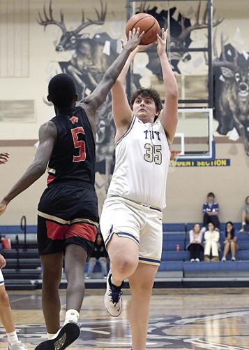 Tivy dominates to open tourney | Sports | dailytimes.com
