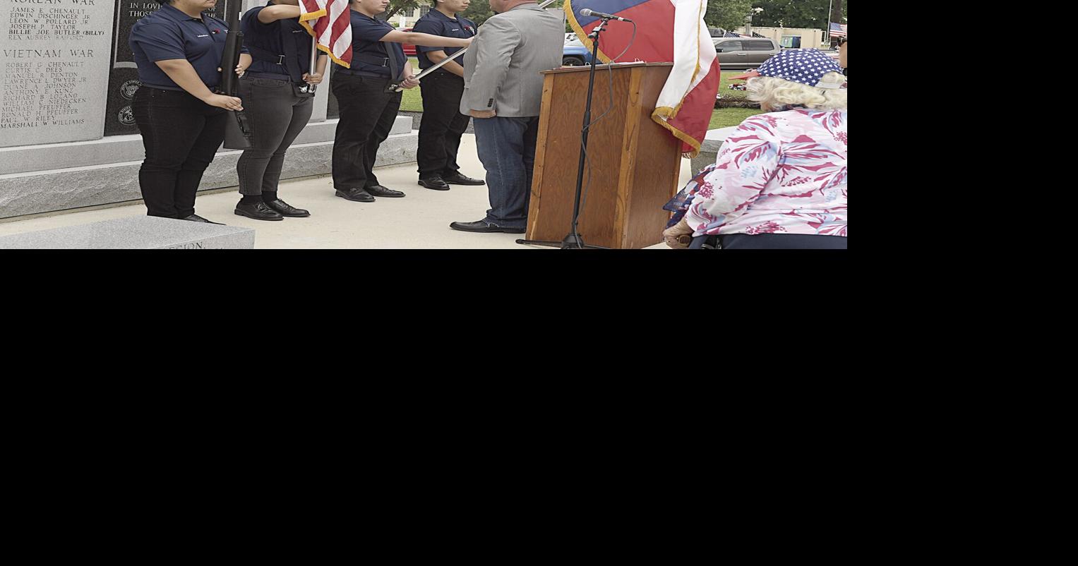 Memorial Day at the Kerr County Courthouse | Multimedia | dailytimes.com