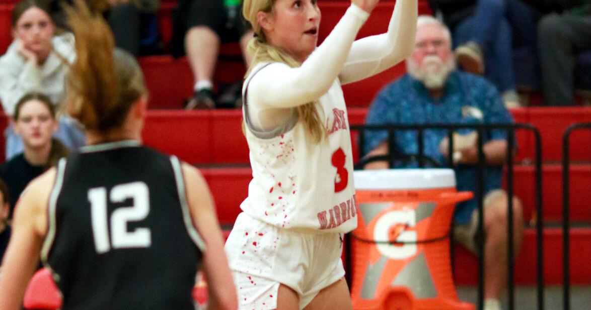 Lady Warriors lock down Canyon Lake while Warriors fall on the road ...