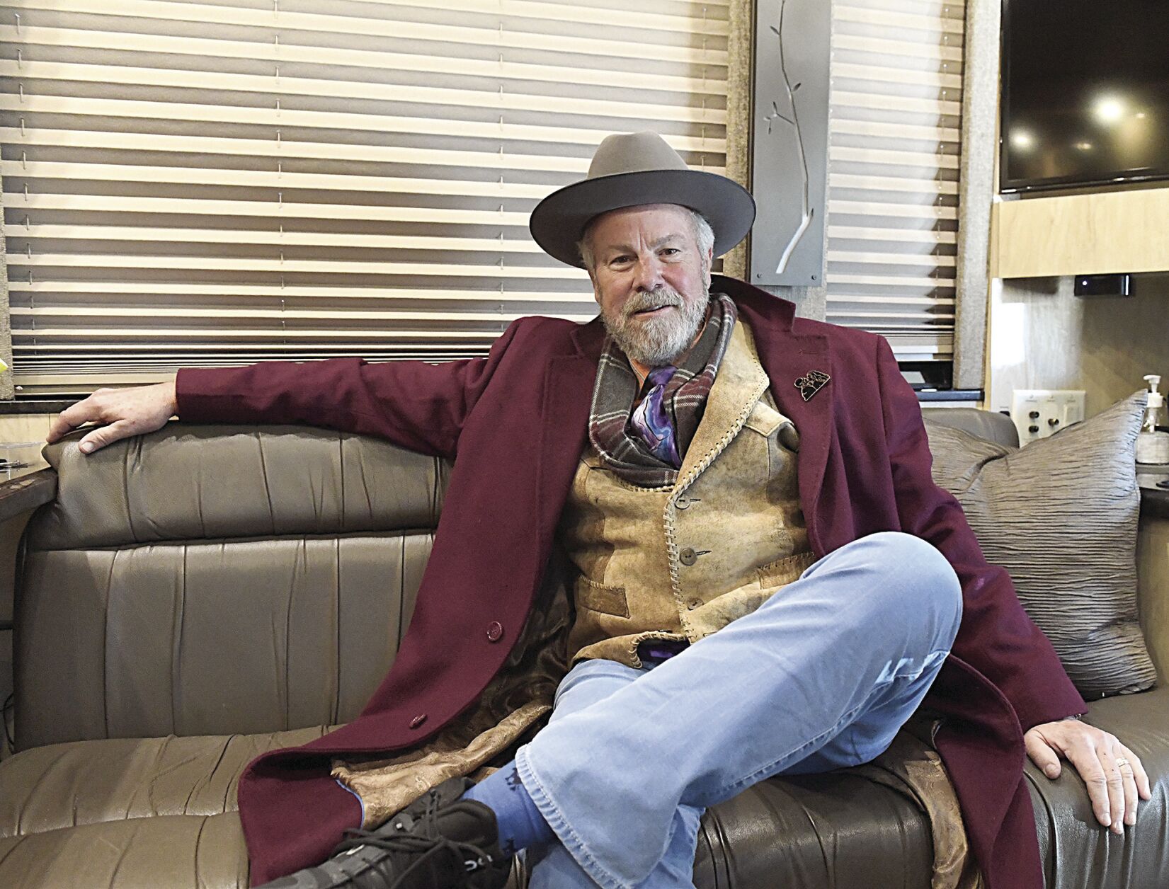 Robert Earl Keen in final performance with youth orchestra | News ...