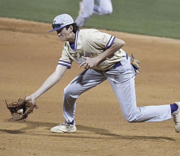 Tivy drops first game of Tivy baseball tourney against Calallen, 1-0 ...