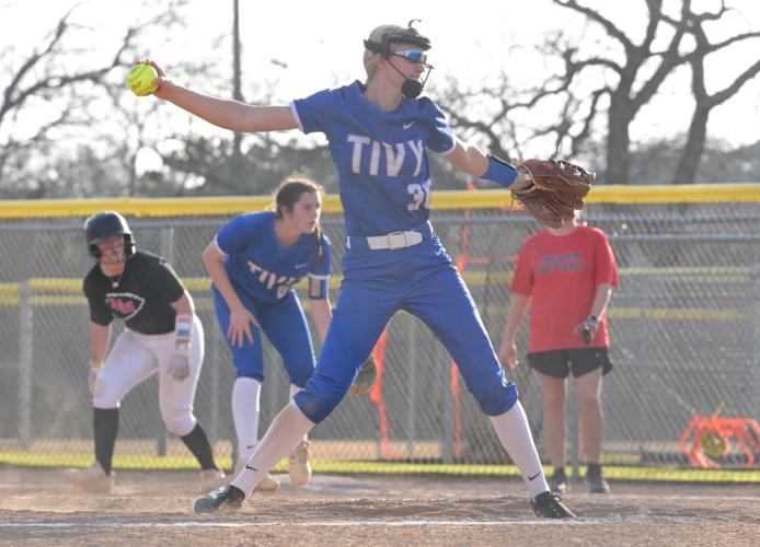 Tivy softball eyes playoffs in second season under Malorie Solis ...