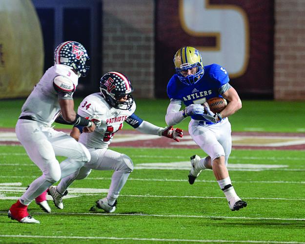 Tivy football beats Georgetown East View 35-17 en route to semifinals ...