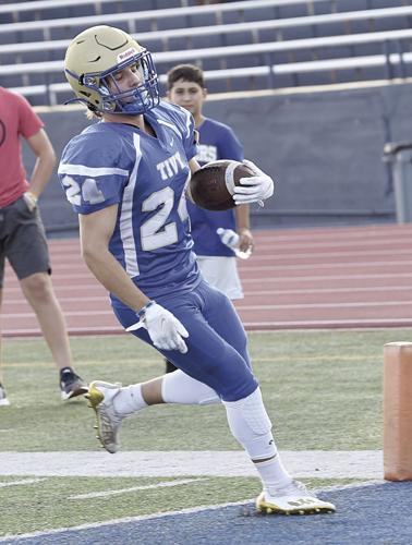 Tivy football participates in final scrimmage of the season Thursday ...