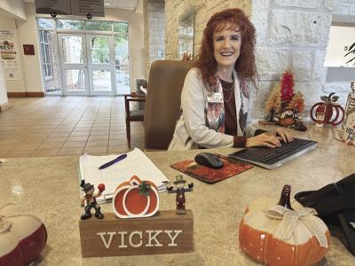 Vicky Anderson’s welcoming smile puts patients at ease | Lifestyles ...