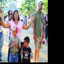 Community unites in healing prayer for 3-year-old Peyton Behrens ...