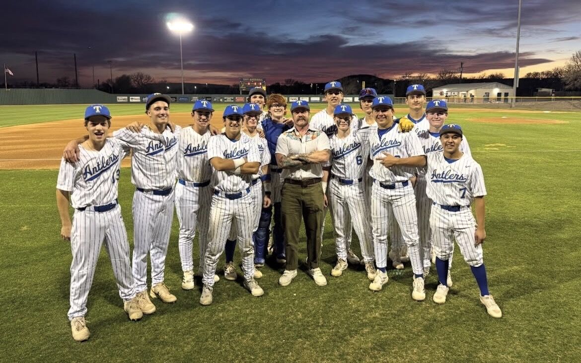 No hits, no problem: Tivy shuts out Alamo Heights in season opener ...