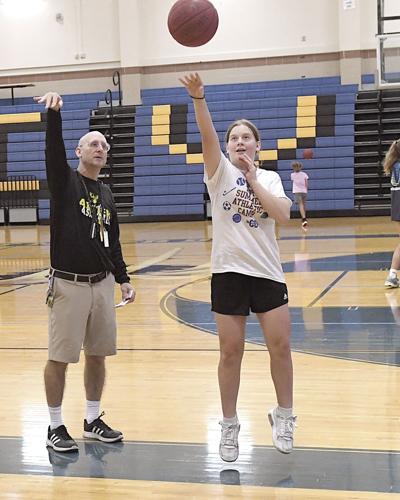 Davis: The future of Tivy basketball is ‘bright’ | Sports | dailytimes.com