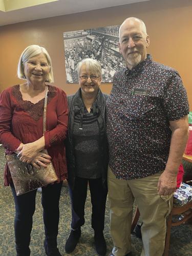 Christmas social draws members of the Tivy Class of ’71 | Living ...