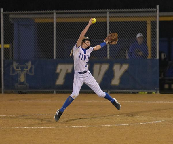 Tivy softball opens 2026 season with 4-1 win over Alamo Heights ...