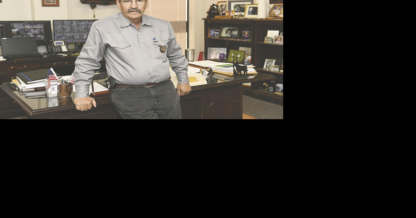 After 20 years as Kerr County sheriff, Hierholzer is ready to hang up ...