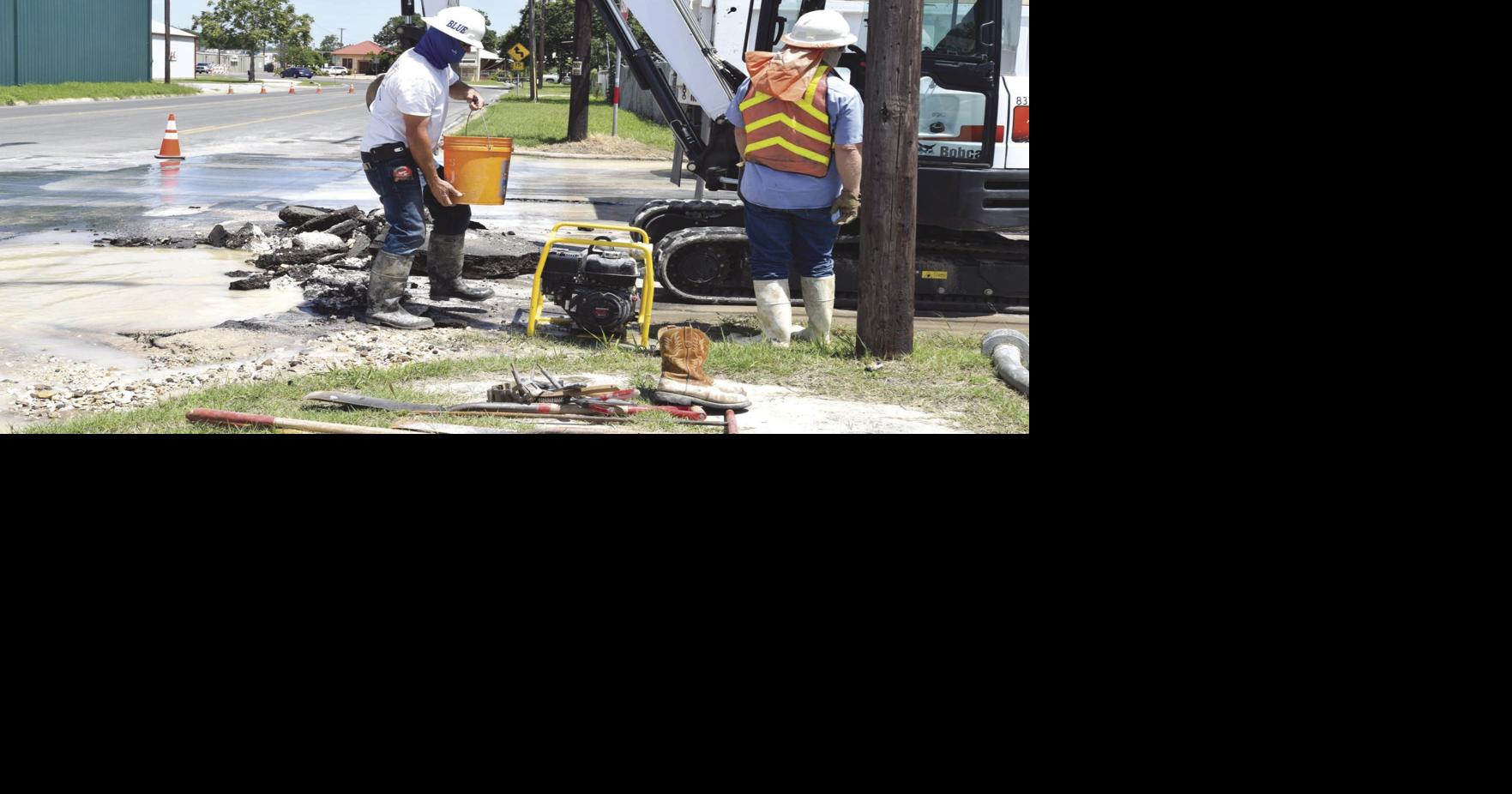 Waterline break leaves local businesses without water Friday afternoon ...