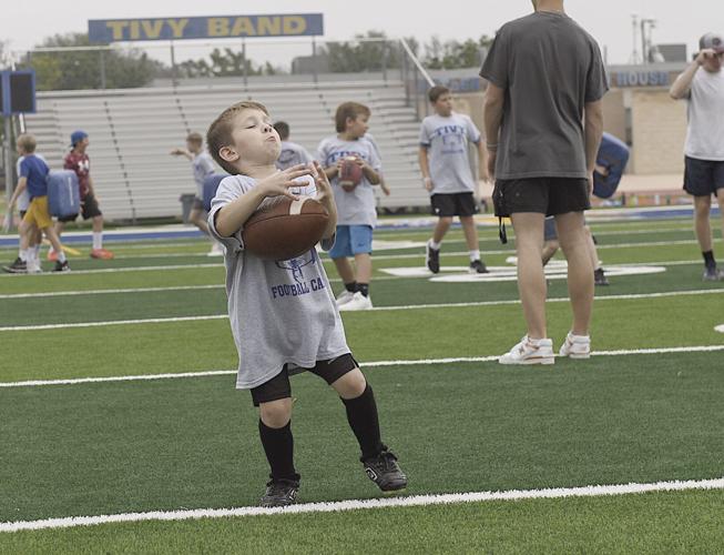 Tivy hosts youth football camp | Sports | dailytimes.com