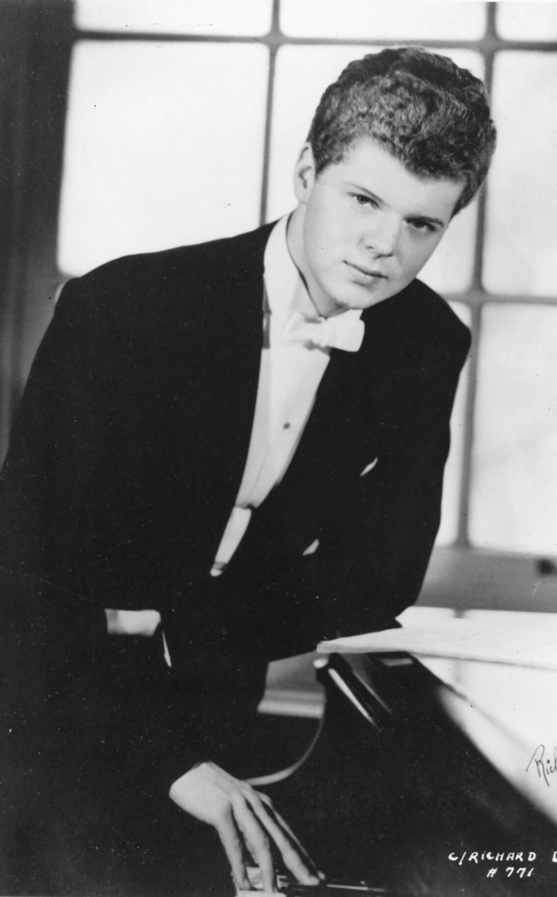 That time Van Cliburn played the piano at the Tivy Elementary | Joe ...