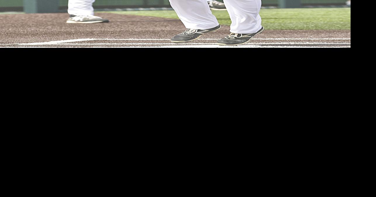 Former Center Point Pirates baseball player Aaron Walters earns high ...