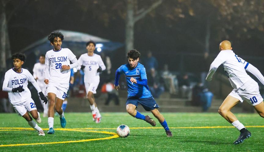 Plenty players return for DHS boys soccer | Sports | davisenterprise.com