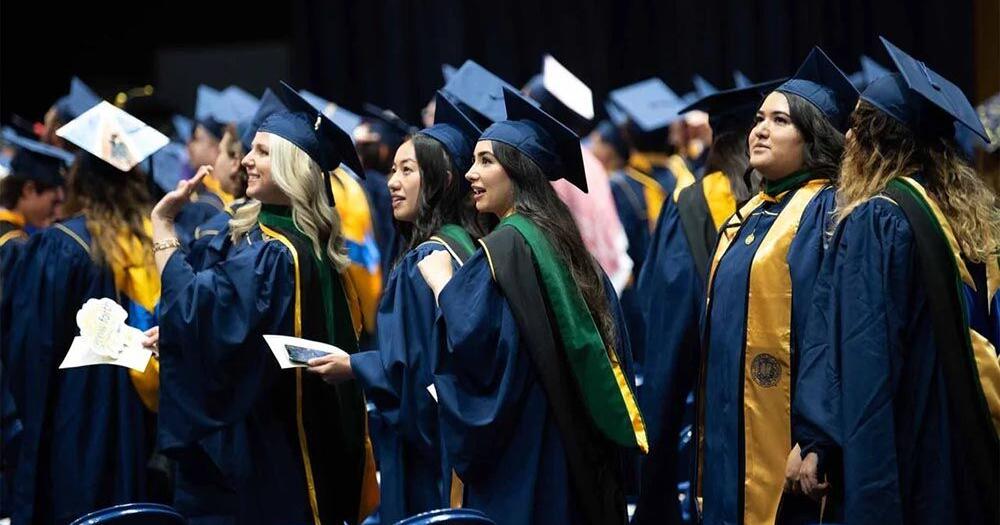 UC Davis celebrates graduating class | News | davisenterprise.com