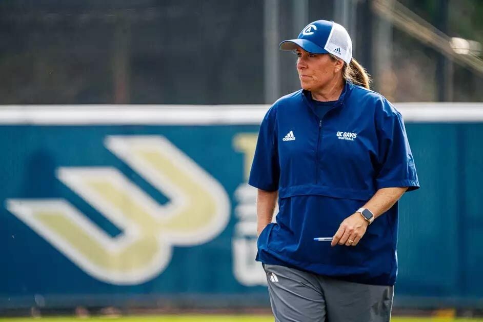 UCD softball head coach announces retirement | Sports | davisenterprise.com