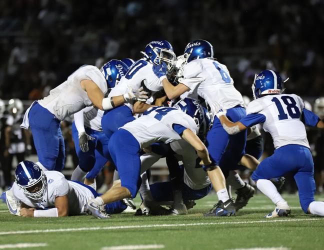 DHS football drops non-league finale against Franklin | Game ...