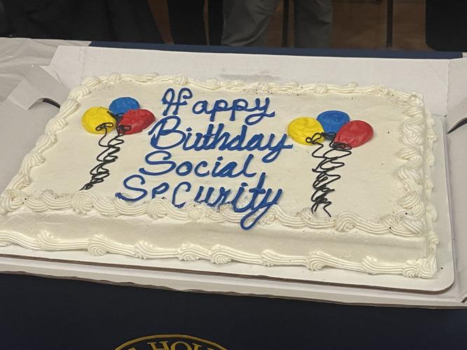 Thompson hosts celebration for Social Security's 89th anniversary ...
