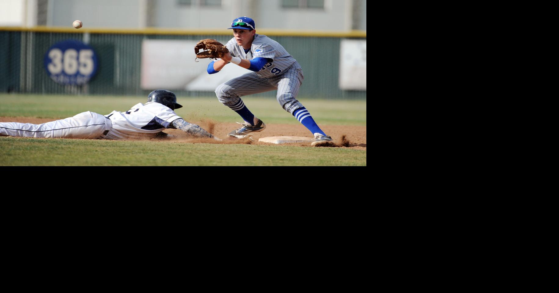 Nate Curtis and Ted Riffle DHS baseball vs. Elk Grove photos | Do-not-import | davisenterprise.com