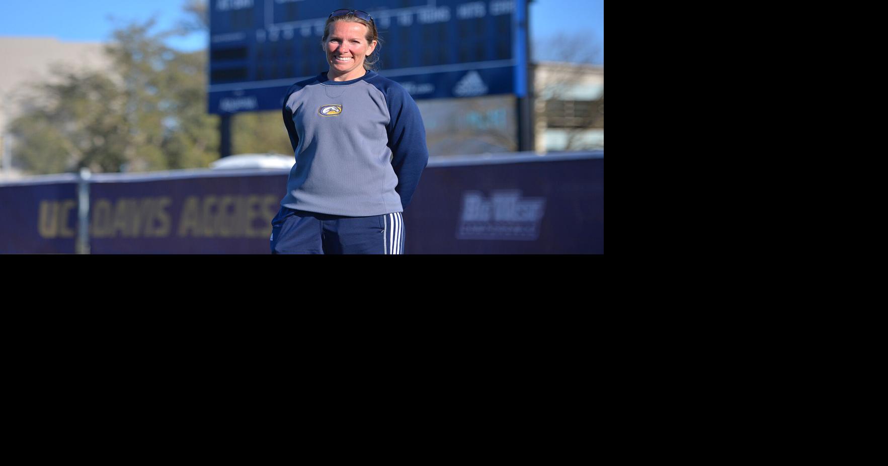 Softball: Thorpe inching closer toward 400th career win | Aggies ...