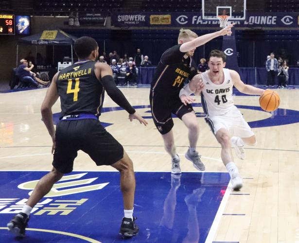 Basketball: Pepper continues growth in UCD men’s program | Aggies ...
