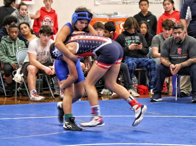 Wrestling: DHS squads come out winners | Blue Devils | davisenterprise.com