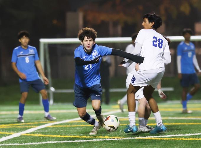 Players a-plenty return for DHS boys soccer | Sports | davisenterprise.com