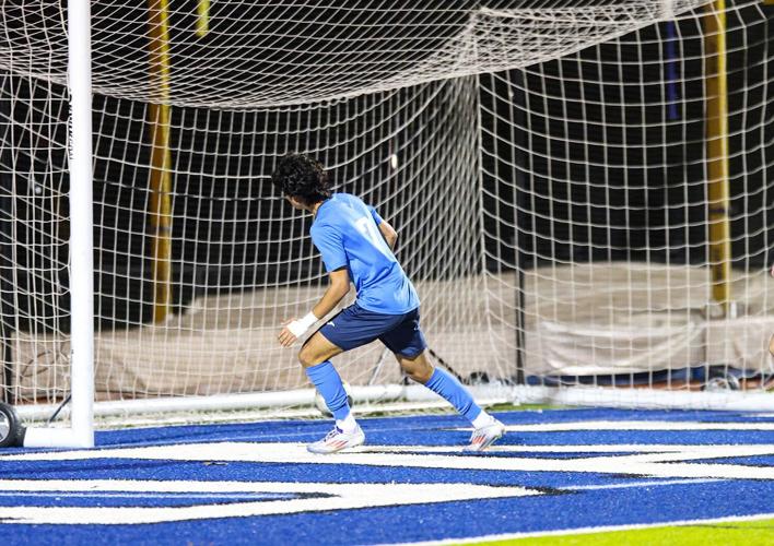 DHS boys soccer rides winning streak | Sports | davisenterprise.com