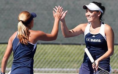 Kelly Chui and Layla Sanders UCD women’s tennis vs. CSUN photo | Do-not-import | davisenterprise.com