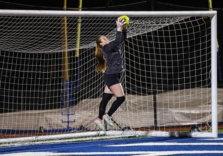 Girls soccer defends home turf | Sports | davisenterprise.com