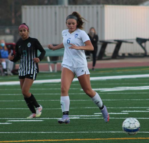 Elite DHS girls soccer program regroups | Sports | davisenterprise.com