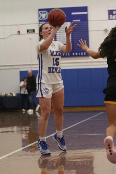 Third-quarter blues hit Devil girls | Sports | davisenterprise.com