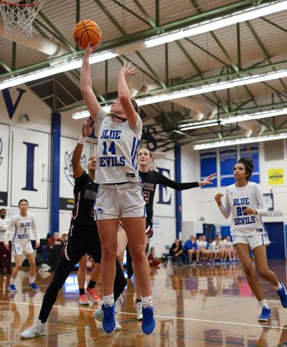 Blue Devils win 2 of 3 at own tournament | Sports | davisenterprise.com