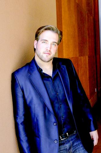 Opera stars Brian Jagde, Joyce El-Khoury to sing arias at Pitzer Center ...