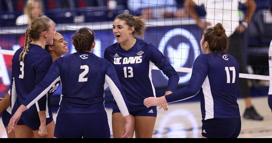 Volleyball: Aggies win opener on the road | Sports | davisenterprise.com