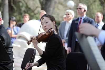 300 turn out for ‘Egghead Walk’ | News | davisenterprise.com